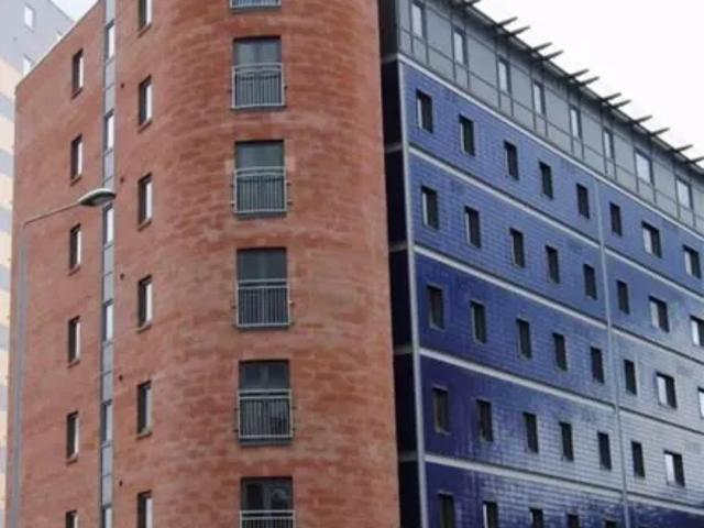 Aldi, 132 High Street, Glasgow, G1 1PQ, United Kingdom | 1 bed apartment for rent #165998271 | Rentberry