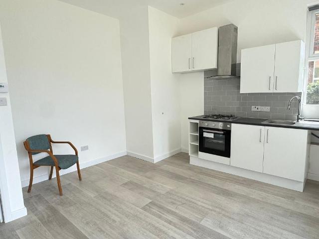 Aldrington Road, London SW16, 1 bed flat to rent, £1,450 pcm | PrimeLocation