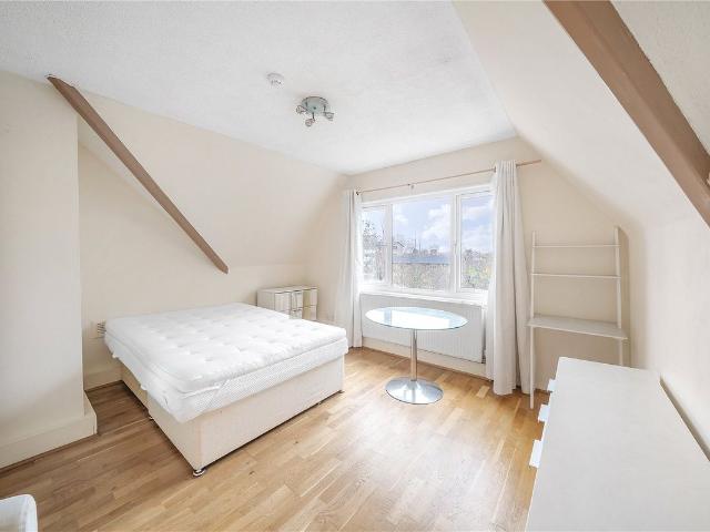 Aldrington Road, London SW16, Studio to rent, £1,250 pcm | PrimeLocation