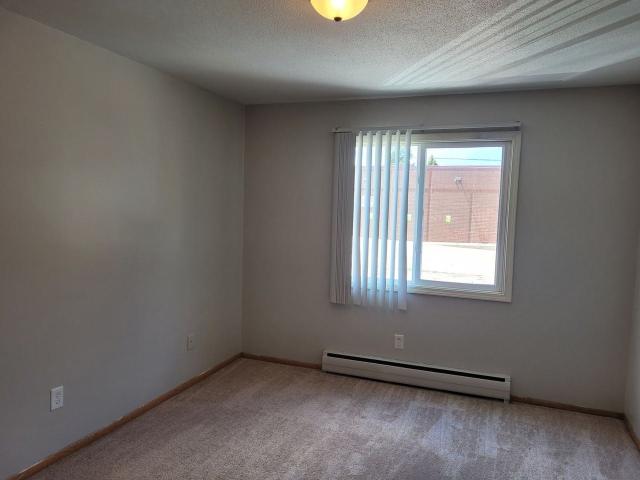 Aldrich Apartments | Near I 1 Bedroom Apartment for Rent at 801 21st Ave N, Minneapolis, MN 55411 Hawthorne
