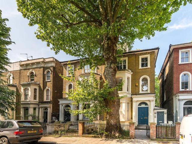 Aldridge Road Villas, Notting Hill. 2 bed flat to rent £3,000 pcm £692 pw