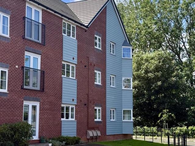 Aldridge Square, Perry Barr, Birmingham B42, 2 bed flat to rent, £1,050 pcm | PrimeLocation
