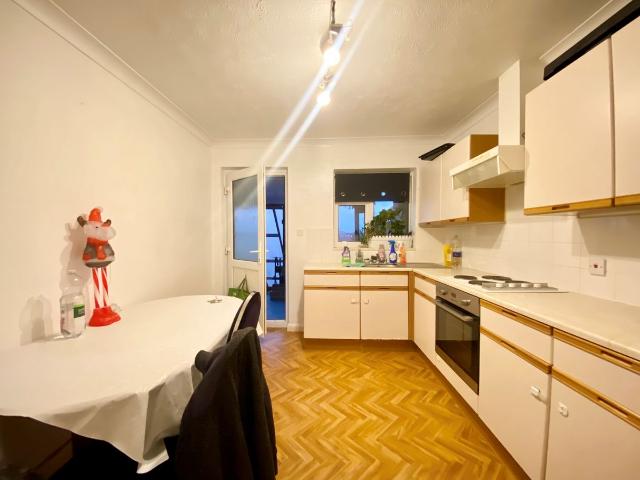 Aldsworth Avenue, Worthing BN12, 1 bed flat to rent, £1,200 pcm | PrimeLocation