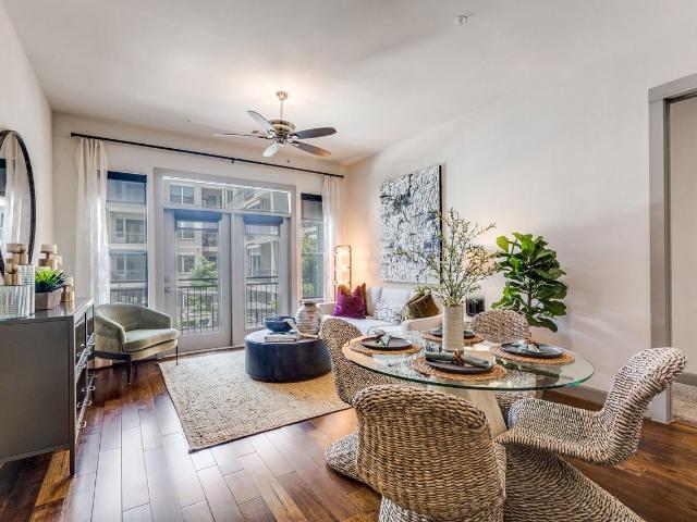 Alexan 5151 3 Bedroom Apartment for Rent at 5151 Hidalgo St, Houston, TX 77056 Great Uptown