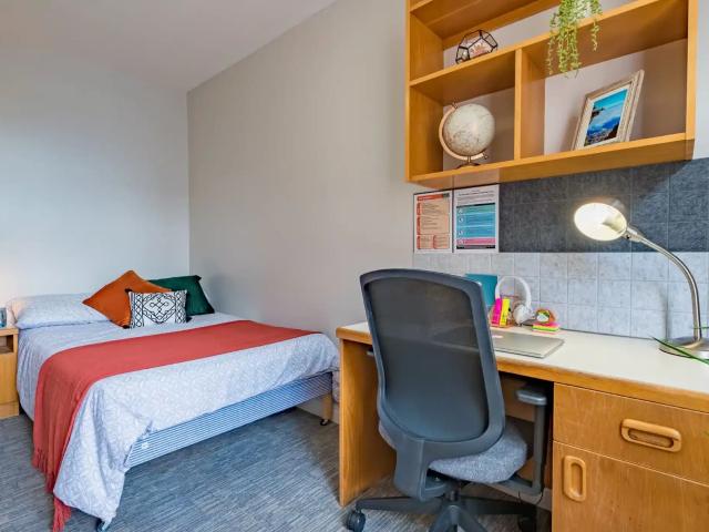 Alexander Court, Leeds Student Accommodation | Amber