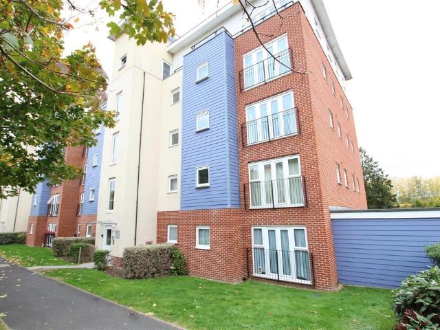 Alexander Square, Eastleigh 2 bed flat to rent £1,150 pcm £265 pw