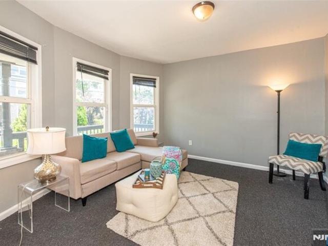 Alexander St, Newark, Home For Sale