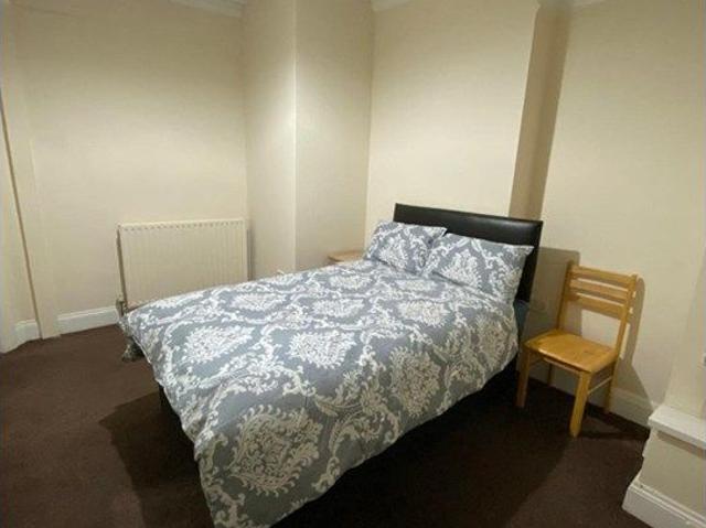 Alexander Road, Birmingham B27, Room to rent, £350 pcm | PrimeLocation