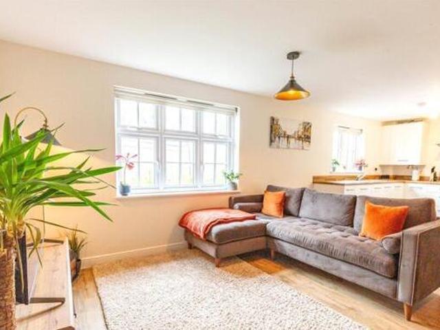 Alexander Road, Frenchay, 2 Bedroom Apartment