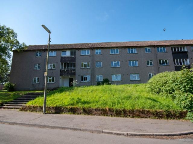 Alexander Road, Glenrothes KY7, 2 bed flat to rent, £600 pcm | PrimeLocation