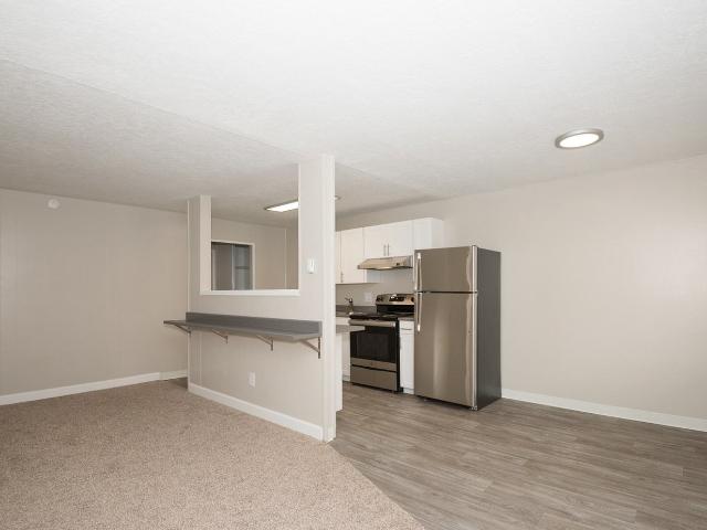 Alexander Vincent I 1 Bedroom Apartment for Rent at 7301 Se Powell Blvd, Portland, OR 97206 South Tabor