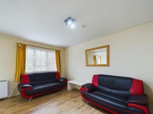 Alexandra Court, St. Andrew Street, 2 Bedroom Apartment