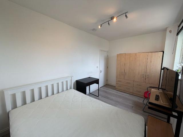 Alexandra Avenue, Rayners Lane, Harrow HA2, 1 bed property to rent, £850 pcm | PrimeLocation