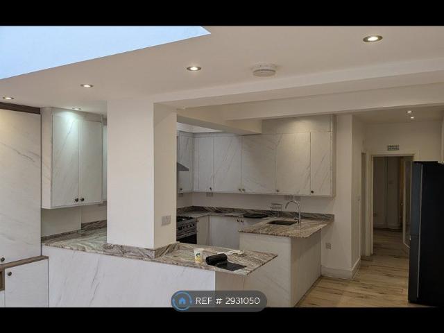 Alexandra Avenue, Southall UB1, 6 bed semi detached house to rent, £4,500 pcm | PrimeLocation