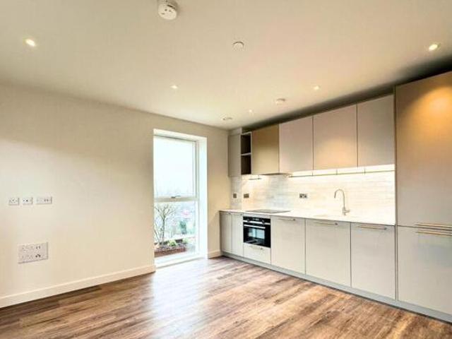 Alexandra Gate, Haringey, Studio Apartment For