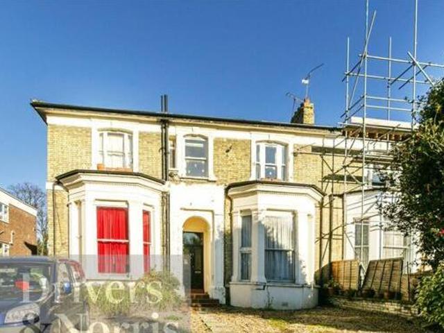 Alexandra Grove, Finchley, Studio Apartment For