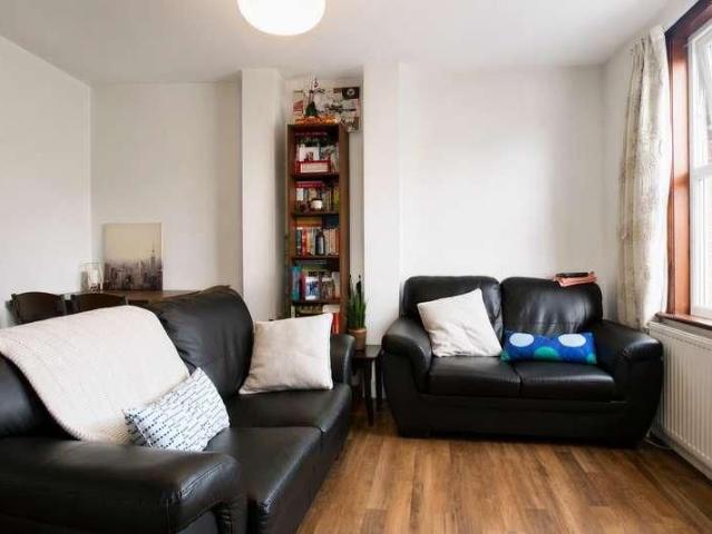 Alexandra Grove, Finsbury, N4
