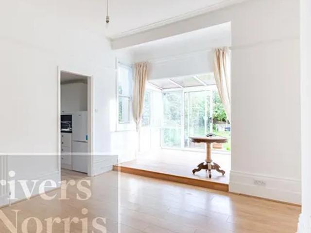 Alexandra Grove, London, N12 8HG, United Kingdom | Studio apartment for rent #137557343 | Rentberry