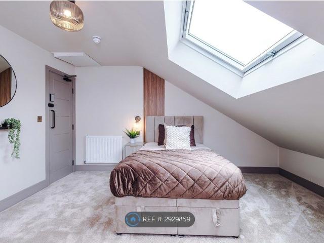Alexandra St, Warrington WA1, Studio to rent, £750 pcm | PrimeLocation