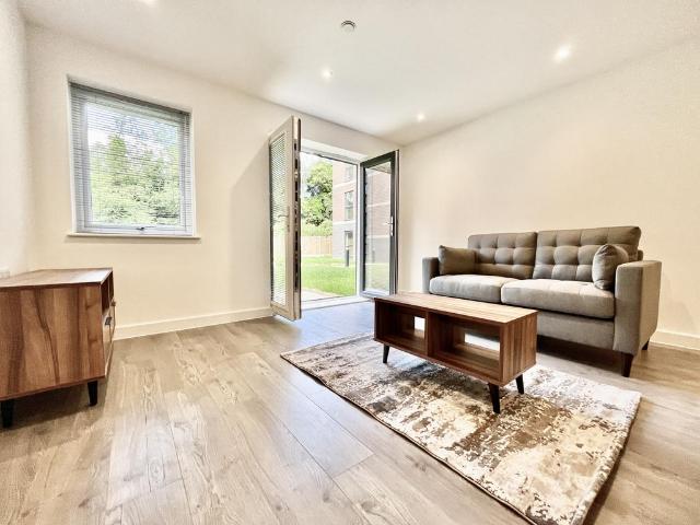 Alexandra Park, Willow Road, Leeds, LS4 1 bed apartment to rent £1,000 pcm £231 pw