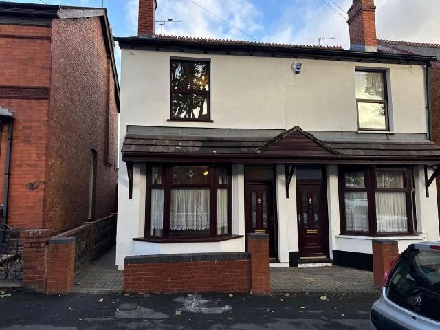 Alexandra Road, Wednesbury WS10, 3 bed semi detached house to rent, £1,200 pcm | PrimeLocation