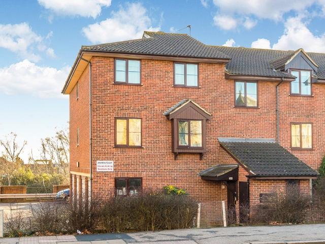 Alexandra Road, Wimbledon SW19, 1 bed flat to rent, £1,750 pcm | PrimeLocation