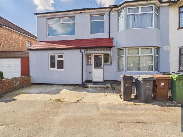 Alexandra Road, Chadwell Heath, Essex RM6, Room to rent, £1,400 pcm | PrimeLocation