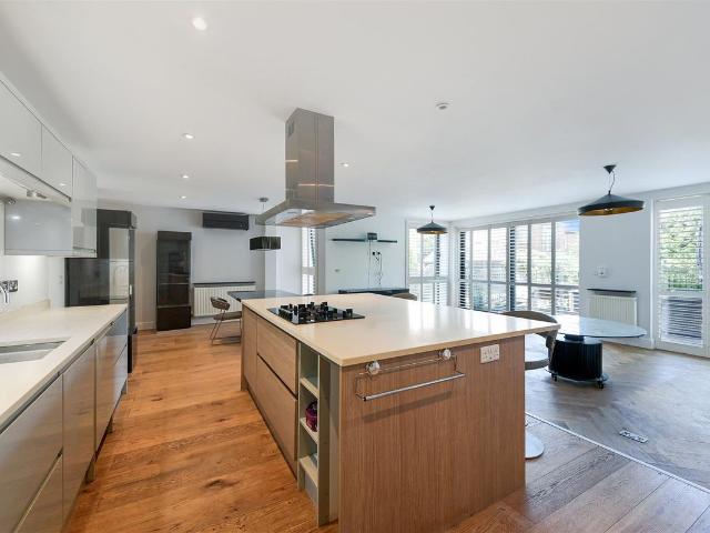 Alexandra Road, Epsom KT17, 3 bed flat to rent, £2,750 pcm | PrimeLocation