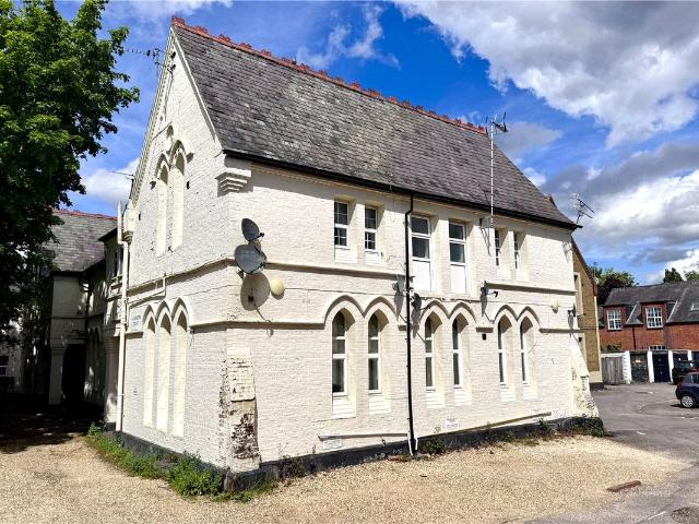 Alexandra Road, Farnborough, Hampshire GU14, 1 bed flat to rent, £1,150 pcm | PrimeLocation