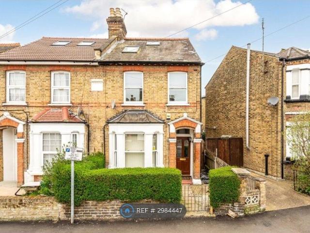 Alexandra Road, Hounslow TW3, 4 bed semi detached house to rent, £2,595 pcm | PrimeLocation