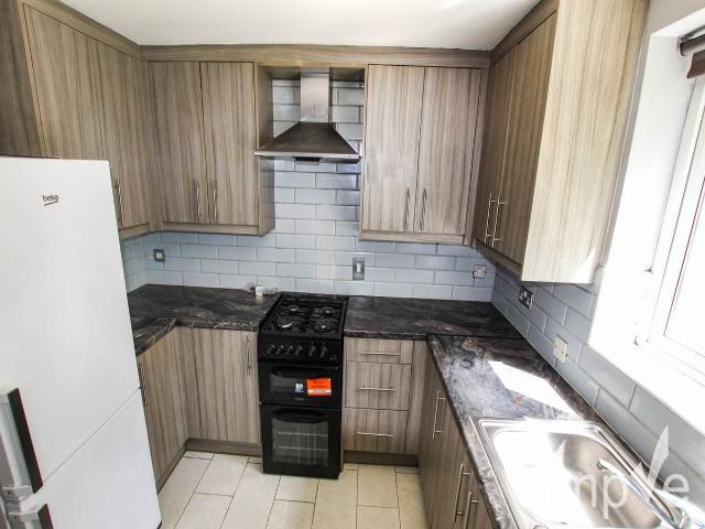 Alexandra Road, Hounslow, Middlesex TW3, 2 bed flat to rent, £1,900 pcm | PrimeLocation