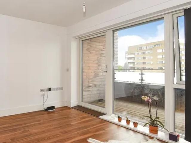 Alexandra Road, London, NW8 0DR, United Kingdom | 1 bed apartment for rent #139405345 | Rentberry