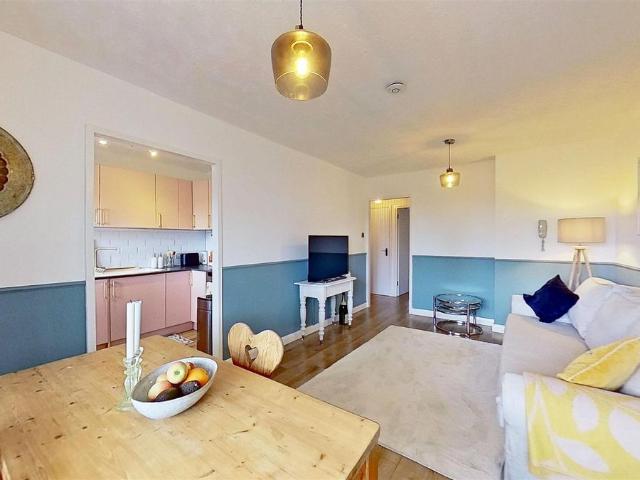 Alexandra Road, London SW19, 1 bed flat to rent, £1,900 pcm | PrimeLocation