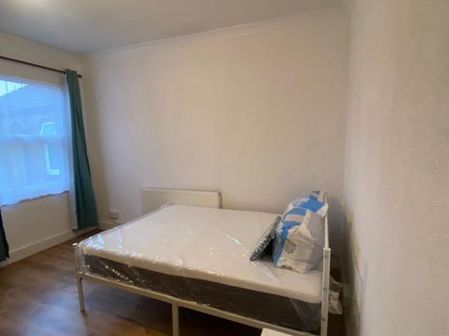 Alexandra Road, Sheerness ME12, 2 bed shared accommodation to rent, £550 pcm | PrimeLocation