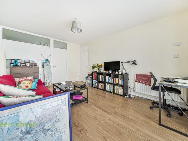 Alexandra Walk, London SE19, 1 bed flat to rent, £1,400 pcm | PrimeLocation
