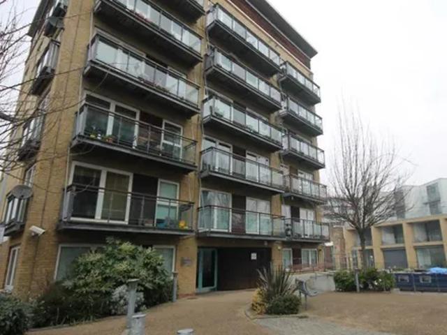 Alexandra Wharf, 1 Darwen Place, London, E2 9SJ, United Kingdom | 1 bed apartment for rent #138594141 | Rentberry