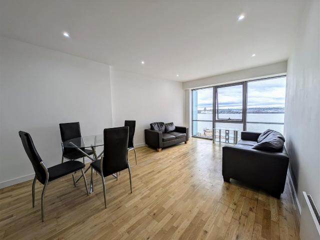 Alexandra Tower Princes Parade, Liverpool L3, 2 bed flat to rent, £1,100 pcm | PrimeLocation