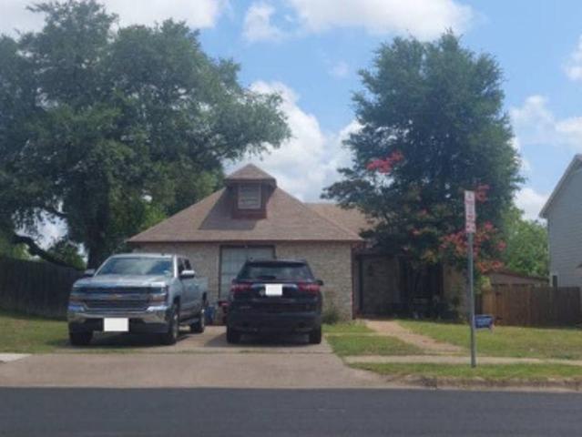 Alexandria Dr