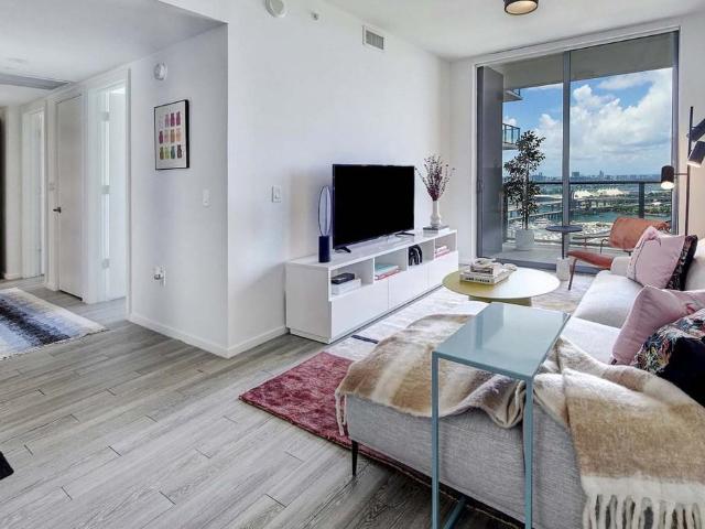 Alea Miami Studio Apartment for Rent at 230 Ne 4th St, Miami, FL 33132 Downtown Miami