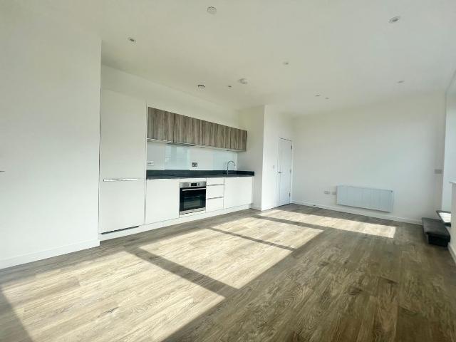 Alencon Link, Basingstoke RG21, 1 bed flat to rent, £1,285 pcm | PrimeLocation