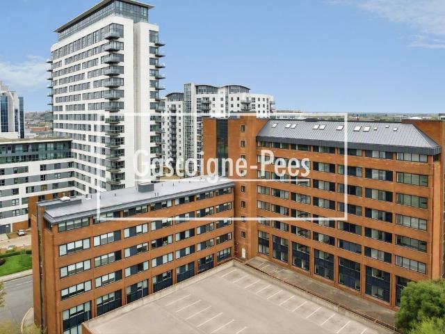 Alencon Link, Basingstoke RG21, 2 bed flat to rent, £1,490 pcm | PrimeLocation