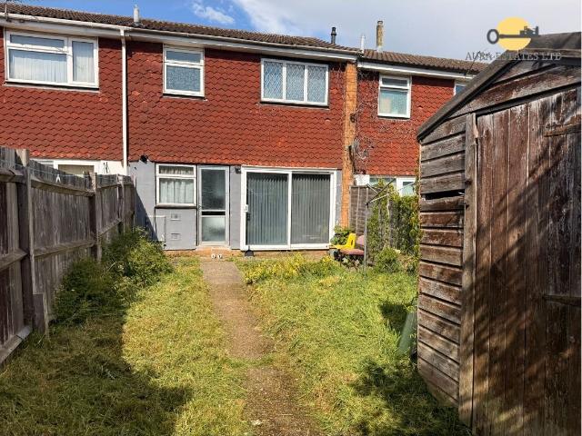 Alesia Road, Luton LU3, 3 bed terraced house to rent, £1,500 pcm | PrimeLocation