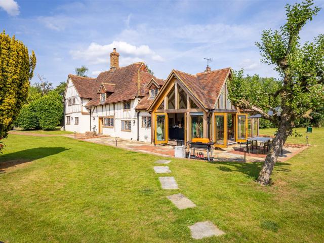 Alfold Road, Cranleigh