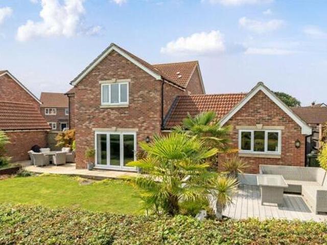 Alford Court, Hambridge, 4 Bedroom Detached