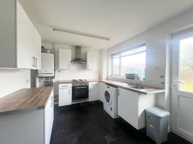Alford Close, Nottingham NG9, 3 bed semi detached house to rent, £1,200 pcm | PrimeLocation