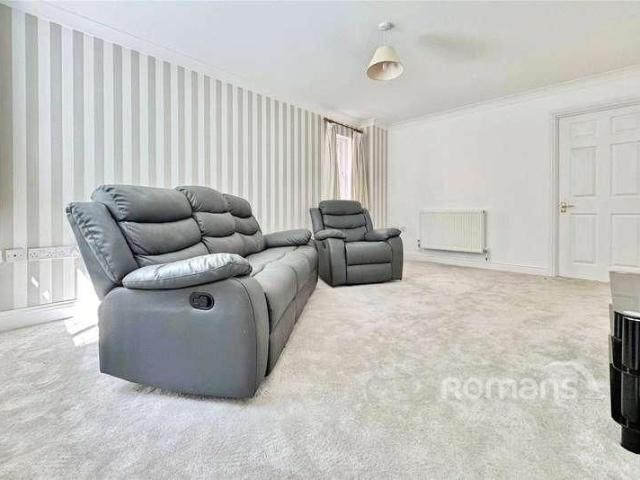 Alford Close, Sandhurst, Berkshire, GU47
