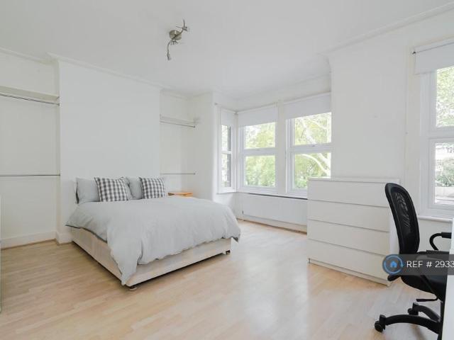 Alfoxton Avenue, London, N15 5 bed terraced house to rent £4,766 pcm £1,100 pw