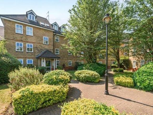 Alfred Close, Chiswick, 2 Bedroom Flat