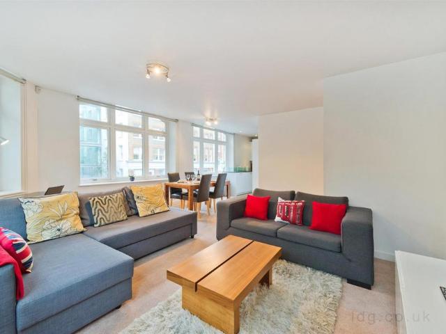 Alfred Place, London WC1E 2 bed apartment to rent £4,117 pcm £950 pw
