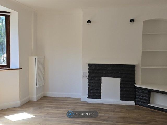 Alfreds Gardens, Barking IG11, 3 bed terraced house to rent, £2,250 pcm | PrimeLocation